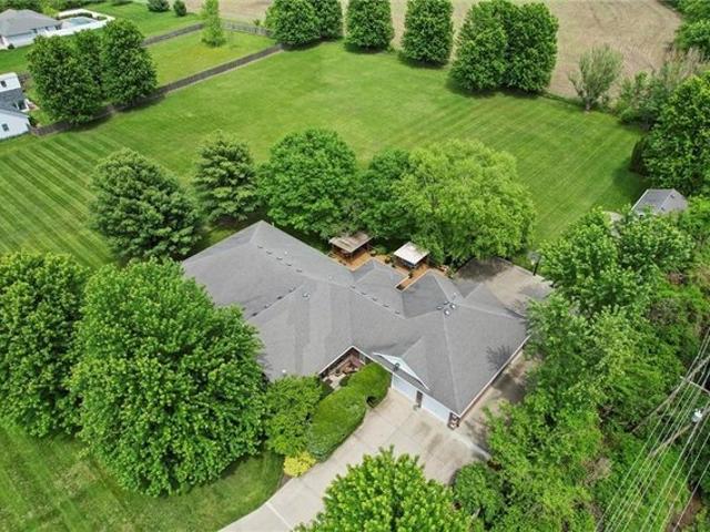 1601 Lynn Rd, Excelsior Springs, MO 64024