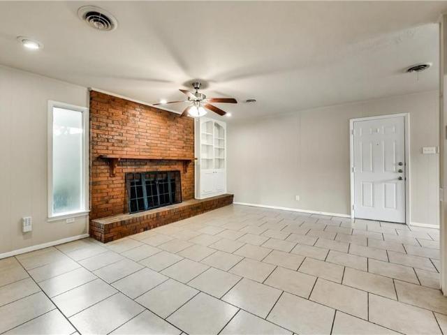 1601 Larkspur Drive
