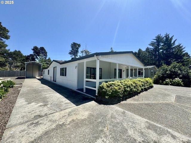 1601 Rhododendron Dr Spc 676, Florence, OR 97439