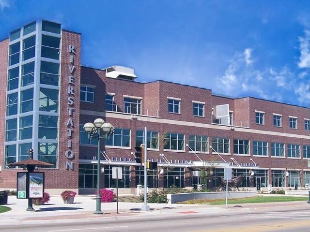 1601 RIVER Drive # 100