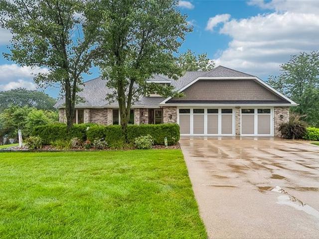 1601 S 43rd St, West Des Moines, IA 50265