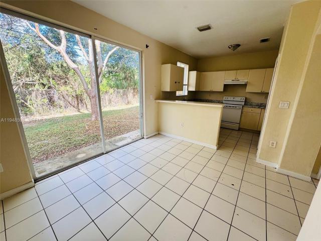 1601 SE 24th Ct, Unit 221, Homestead, FL 33035 | MLS #A11948