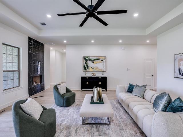 1601 Sea Breeze Court