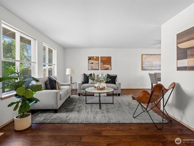 1601 th Avenue E