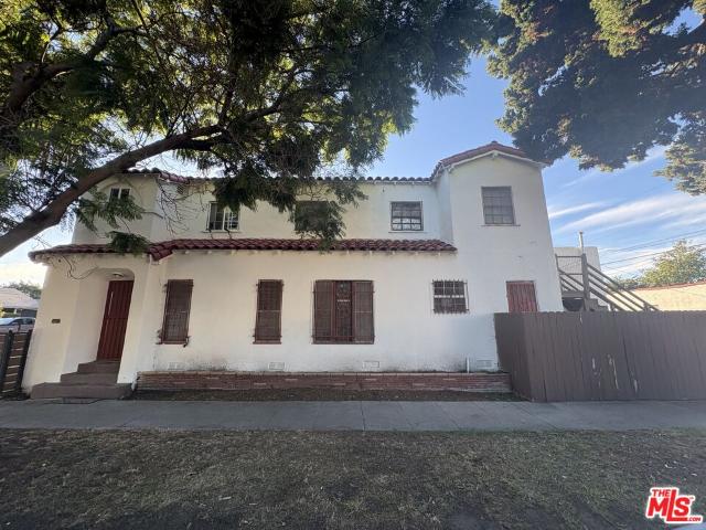 1601 W 69th St, Los Angeles, CA 90047 | MLS #25609 | Compass