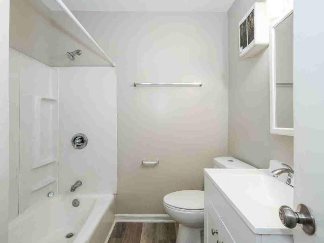 1601 West Townhomes 4 Bedroom Apartment for Rent at 1601 Dewberry Ter, Charlotte, NC 28208 West Blvd