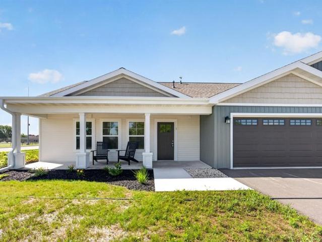 1601 Wildlife Dr Unit 1, Kewaskum, WI 53040