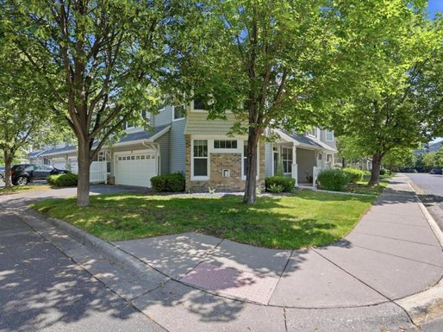 1601 Woodlynn Ave Unit 4, Maplewood, MN 55109