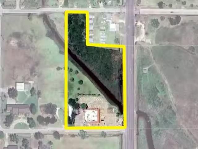 1601 1st St, Palacios, TX 77465 MLS 82687292