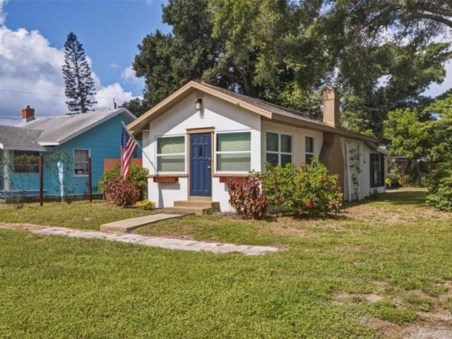 1601 54th St S, Gulfport, FL 33707
