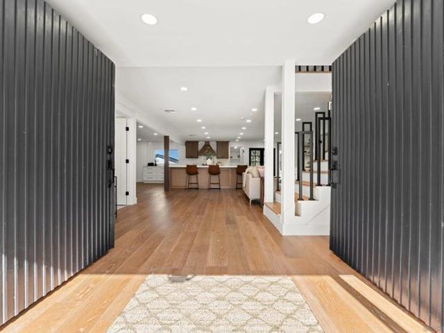 16021 Pomerado Rd, Poway, CA 92064