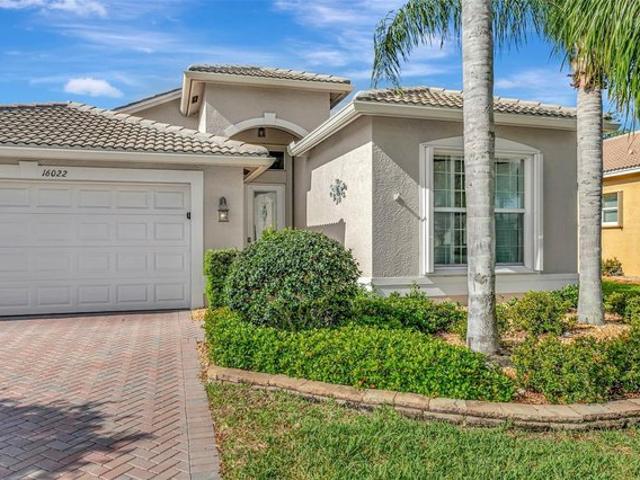 16022 Golden Lakes Dr, Wimauma, FL 33598
