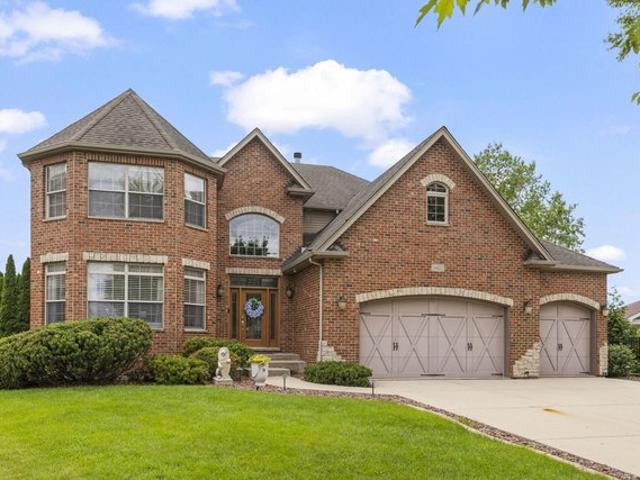 16022 S Selfridge Cir, Plainfield, IL 60586