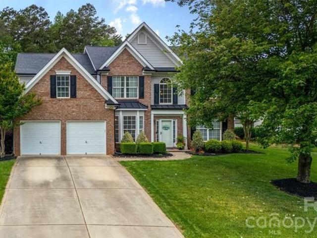 16027 Grafham Cir, Huntersville, NC 28078
