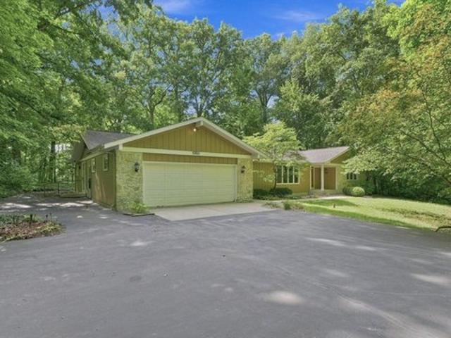 16025 Canyon Glen Pkwy, Fort Wayne, IN 46845
