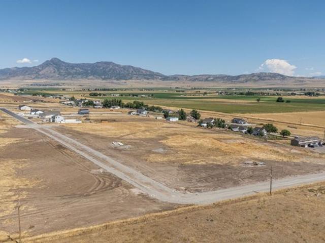 16026 N 6125 W Unit 20, Riverside, UT 84334