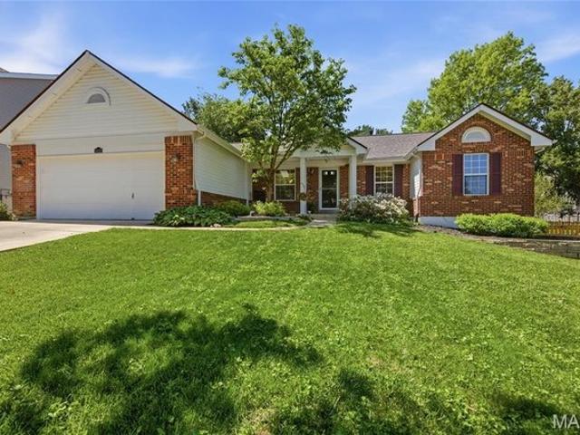 16028 Nantucket Meadows Dr, Wildwood, MO 63040