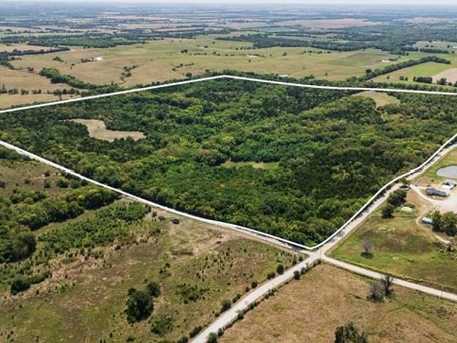 16029 Chase Rd, Cherryvale, KS 67335
