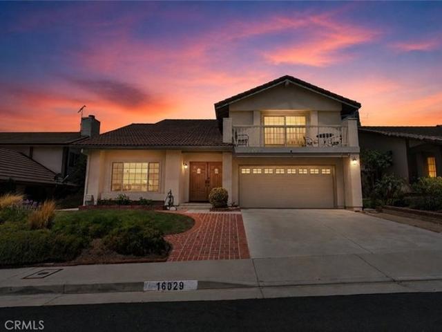 16029 Spur Ridge Rd, Sylmar, CA 91342
