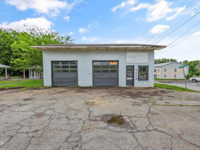 1602 Main St Street