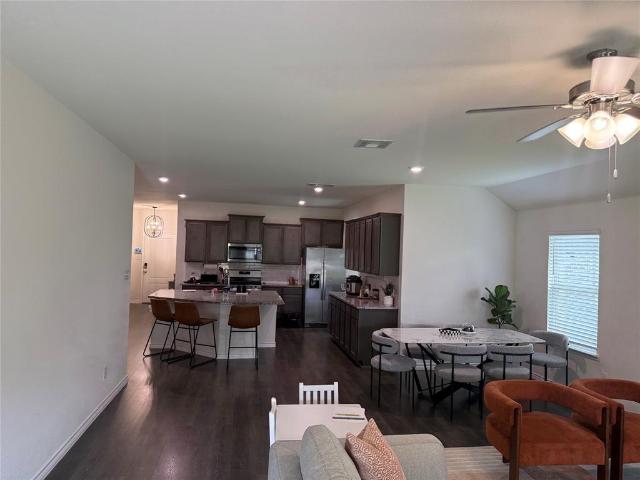 1602 Maple Ridge Drive