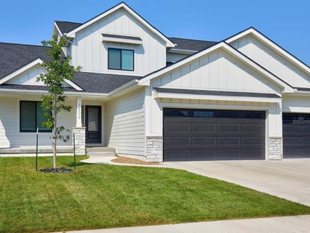 1602 NW Benjamin Dr, Ankeny, IA 50023