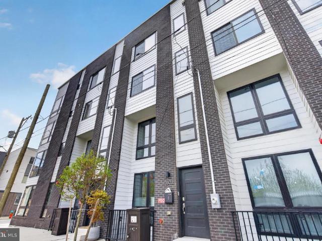 1602 N Bodine Street