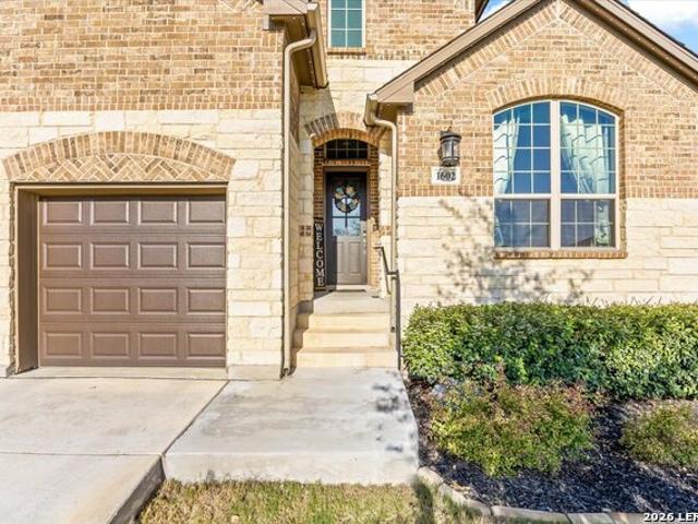 1602 Buckner Pl