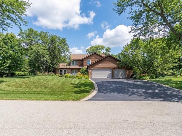 1602 Brittany Ln, Long Grove, IL 60047