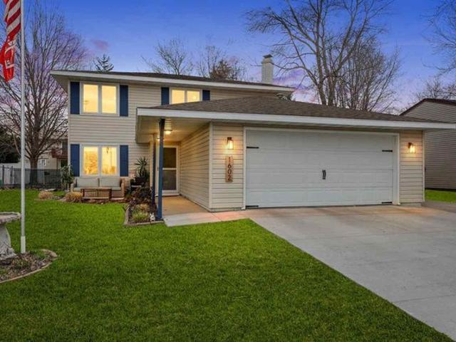 1602 Dover St, Iowa City, IA 52240