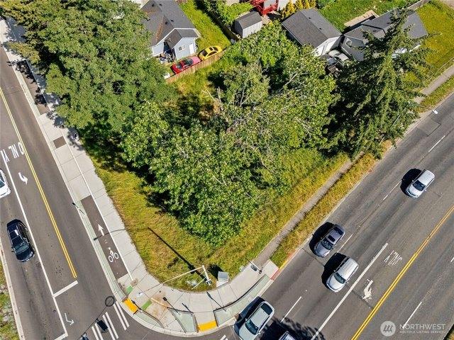 1602 E 64th St, Tacoma, WA 98404