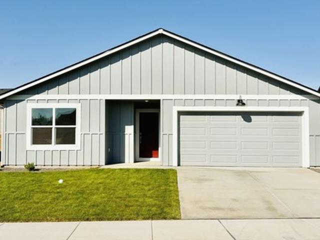 1602 E A St, Deer Park, WA 99006