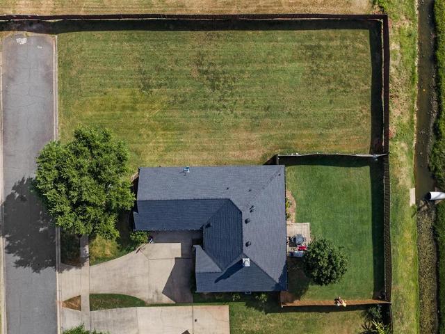 1602 E Belle Haven Drive
