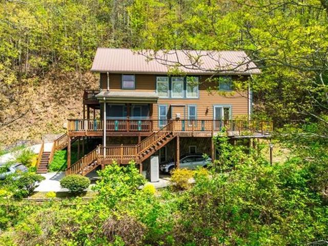 1602 Forest Run Rd, Sylva, NC 28789