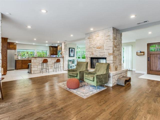 1602 Glen Valley Drive