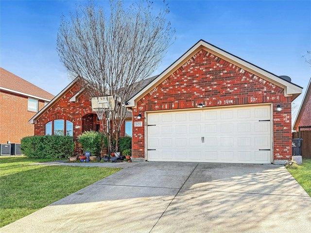 1602 Grey Willow Ln, Arlington, TX 76002