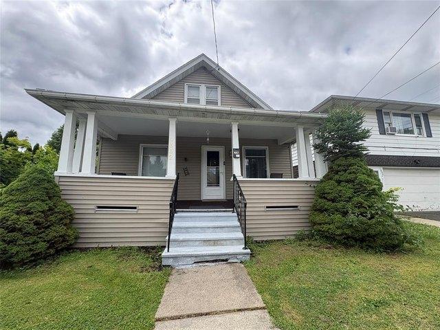 1602 Jenkins St, Endicott, NY 13760