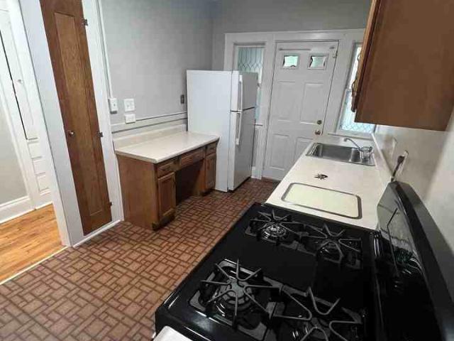1602 Ridgefield Road 1 Bedroom Apartment for Rent at 1602 Ridgefield Rd, Cleveland Heights, OH 44118 Cleveland Heights