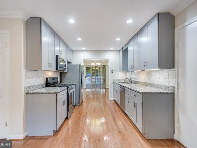 1602 Sundew Court