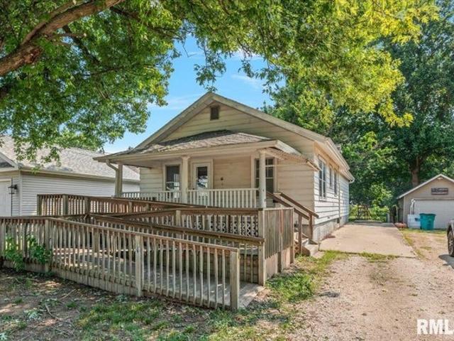 1602 S East St, Jacksonville, IL 62650