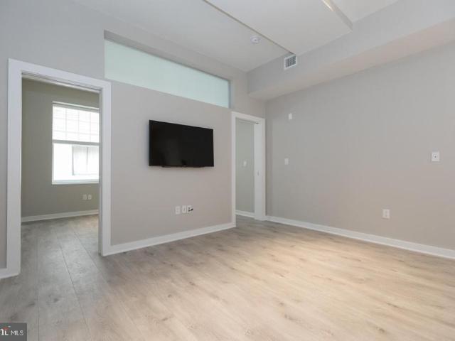 1602 Sansom Street # 2