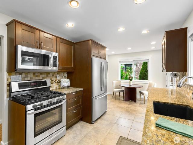 1602 th Avenue SW
