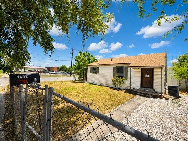 1602 14th St, Corpus Christi, TX 78404