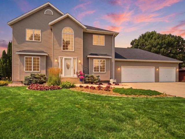 1602 15th St SW, Willmar, MN 56201