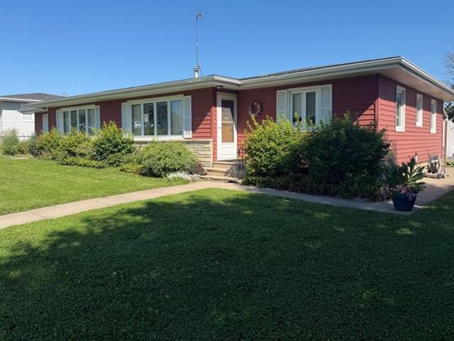 1602 1 Front St W, Albert Lea, MN 56007