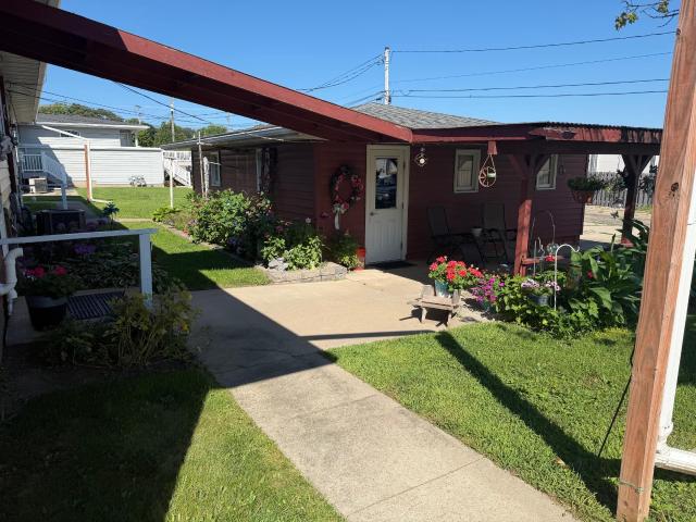 1602/ 1 Front Street W