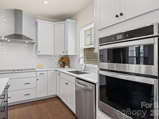 16034 Roscoe Ln, Charlotte, NC 28204 | MLS #4324