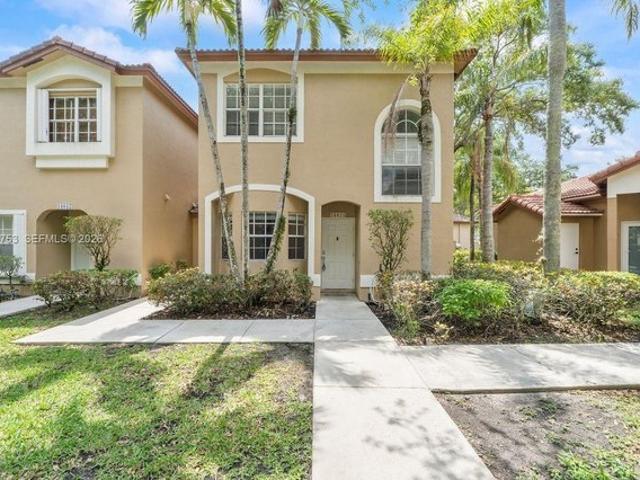 16035 Emerald Cove Rd, Weston, FL 33331