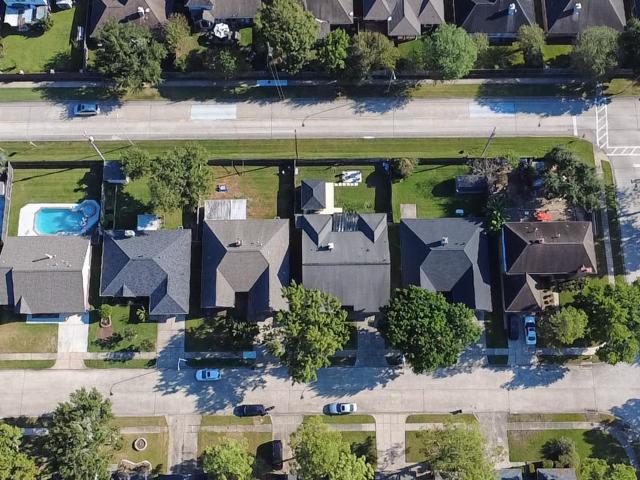 16039 Surrey Woods Dr, Friendswood, TX 77546 | MLS #50089 | Compass
