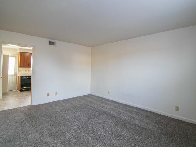 1603 Minglewood Drive #10